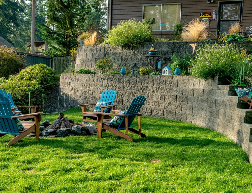 Modern Looking Retaining Wall Blocks by CornerStone